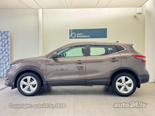 Brown Nissan Qashqai 2019 in Tallinn, with an engine capacity of 1.30 L and mileage of 129 thousand km for 11900 €, photo 3 on AUTOMOTO.COM.LV