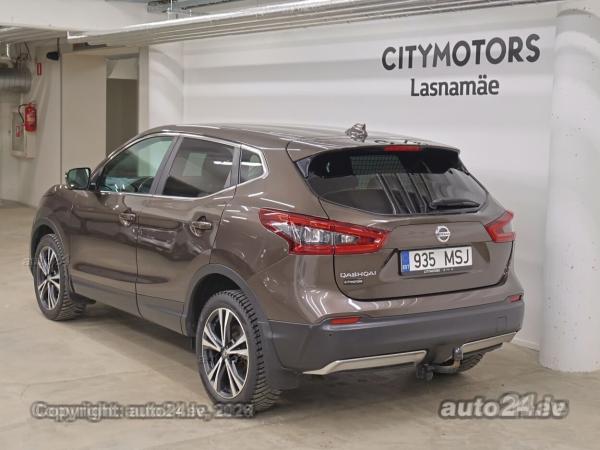 Brūns Nissan Qashqai 2019 Tallina, ar dzinēja tilpumu 1.30 L un nobraukumu 157 tūkst. km par 14900 €, foto 3 vietnē AUTOMOTO.COM.LV