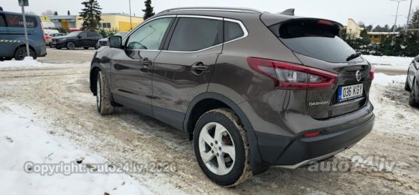 Brūns Nissan Qashqai 2020 Tallina, ar dzinēja tilpumu 1.50 L un nobraukumu 48 tūkst. km par 16990 €, foto 3 vietnē AUTOMOTO.COM.LV