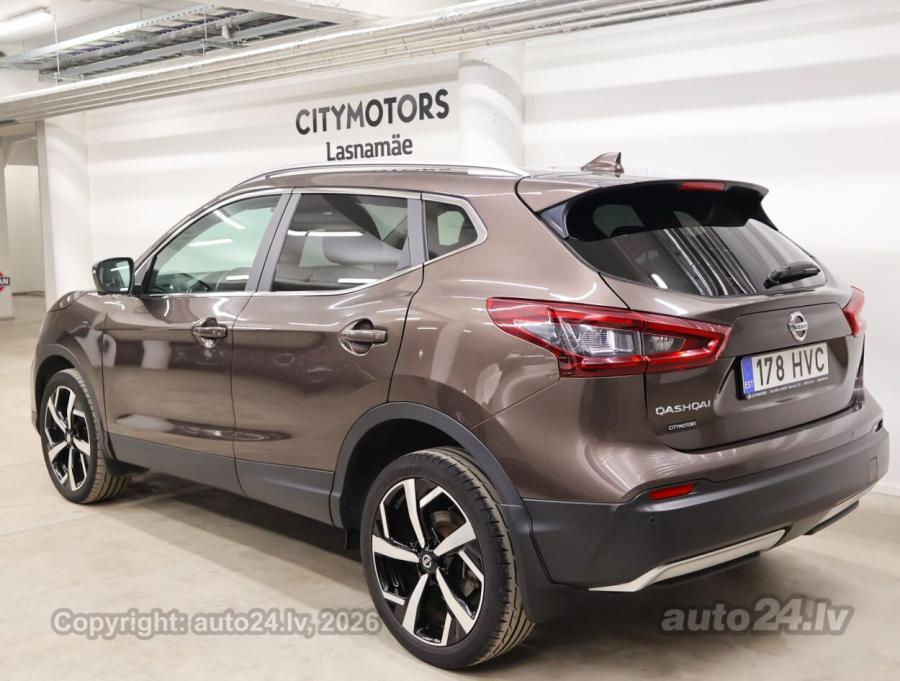 Brown Nissan Qashqai 2021 in Tallinn, with an engine capacity of 1.30 L and mileage of 23 thousand km for 18900 €, photo 3 on AUTOMOTO.COM.LV