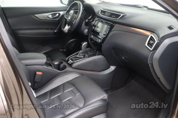 Brūns Nissan Qashqai 2021 Tallina, ar dzinēja tilpumu 1.30 L un nobraukumu 74 tūkst. km par 18900 €, foto 9 vietnē AUTOMOTO.COM.LV