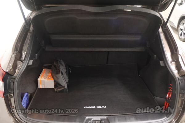 Brūns Nissan Qashqai 2021 Tallina, ar dzinēja tilpumu 1.30 L un nobraukumu 74 tūkst. km par 18900 €, foto 10 vietnē AUTOMOTO.COM.LV