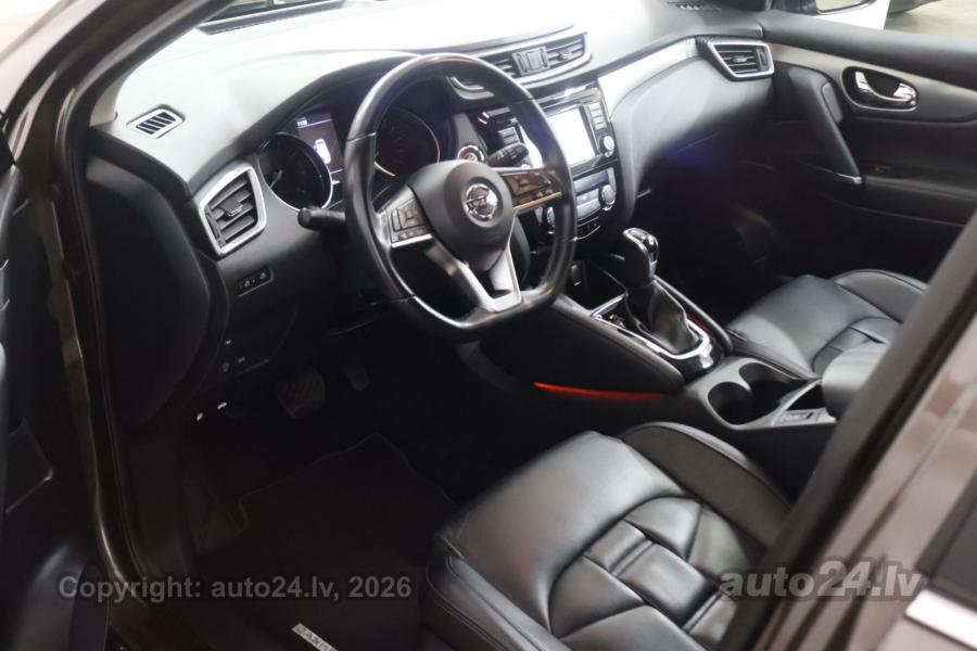 Brown Nissan Qashqai 2021 in Tallinn, with an engine capacity of 1.30 L and mileage of 74 thousand km for 18900 €, photo 12 on AUTOMOTO.COM.LV
