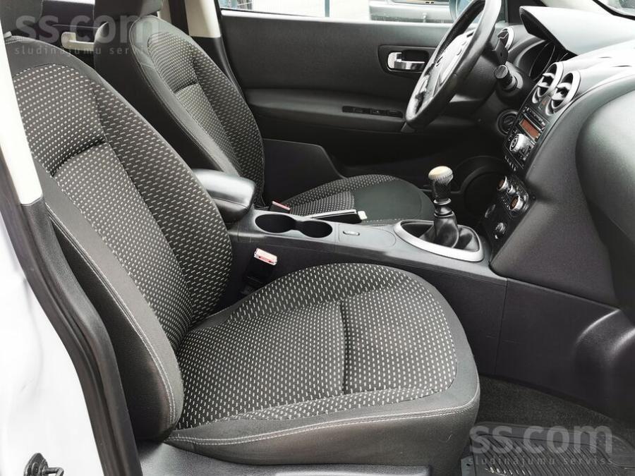 Nissan Qashqai 2007 Ogre, ar dzinēja tilpumu 1.50 L un nobraukumu 271 tūkst. km par 2500 €, foto 7 vietnē AUTOMOTO.COM.LV