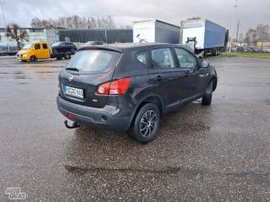 Nissan Qashqai 2007 in Marijampole, with an engine capacity of 1.50 L and mileage of 226 thousand km for 2999 €, photo 3 on AUTOMOTO.COM.LV