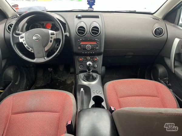 Nissan Qashqai 2007 in Kaunas, with an engine capacity of 1.50 L and mileage of 284 thousand km for 2200 €, photo 5 on AUTOMOTO.COM.LV