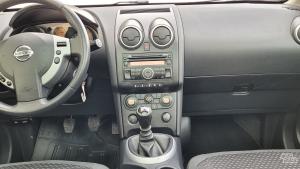 Nissan Qashqai 2007 in Kretinga, with an engine capacity of 1.50 L and mileage of 220 thousand km for 4999 €, photo 14 on AUTOMOTO.COM.LV