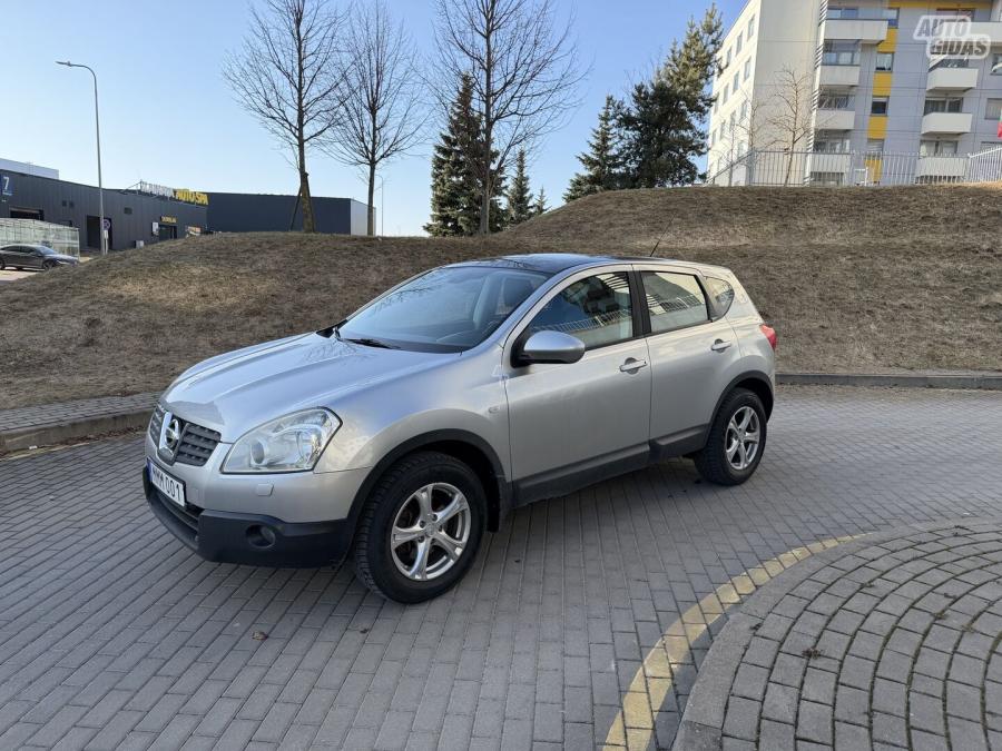 Nissan Qashqai 2007 in Vilnius, with an engine capacity of 2.00 L and mileage of 298 thousand km for 3550 €, photo 1 on AUTOMOTO.COM.LV