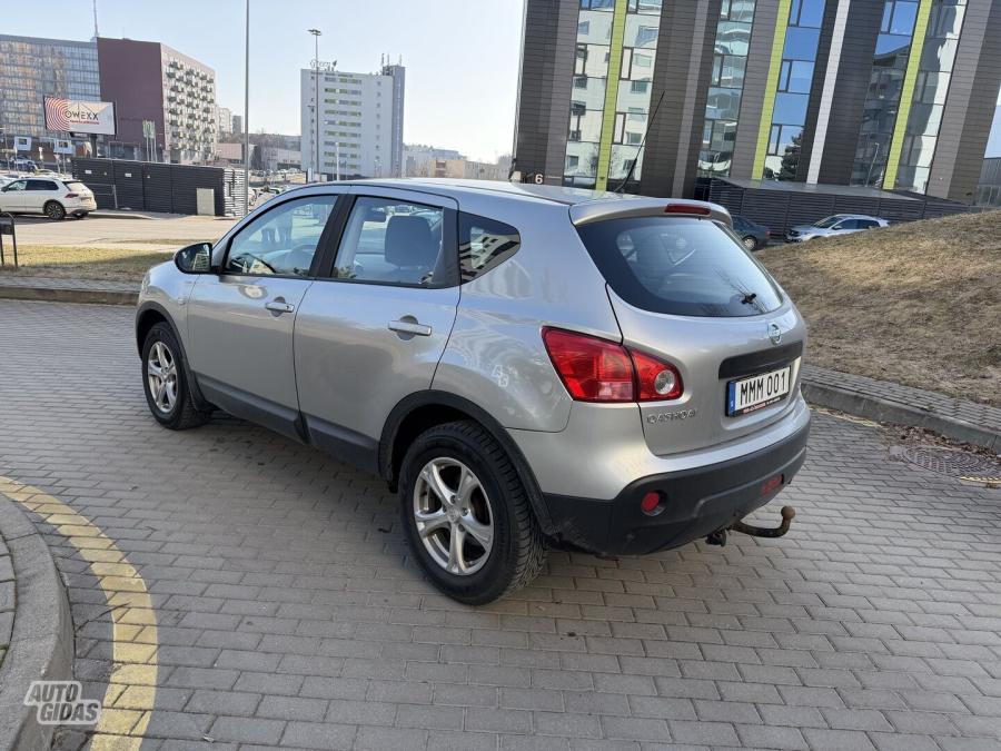 Nissan Qashqai 2007 in Vilnius, with an engine capacity of 2.00 L and mileage of 298 thousand km for 3550 €, photo 8 on AUTOMOTO.COM.LV