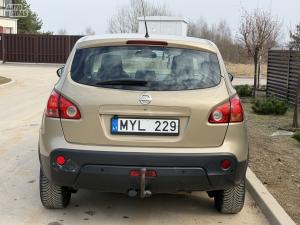 Nissan Qashqai 2007 in Vilnius, with an engine capacity of 2.00 L and mileage of 284 thousand km for 4400 €, photo 9 on AUTOMOTO.COM.LV