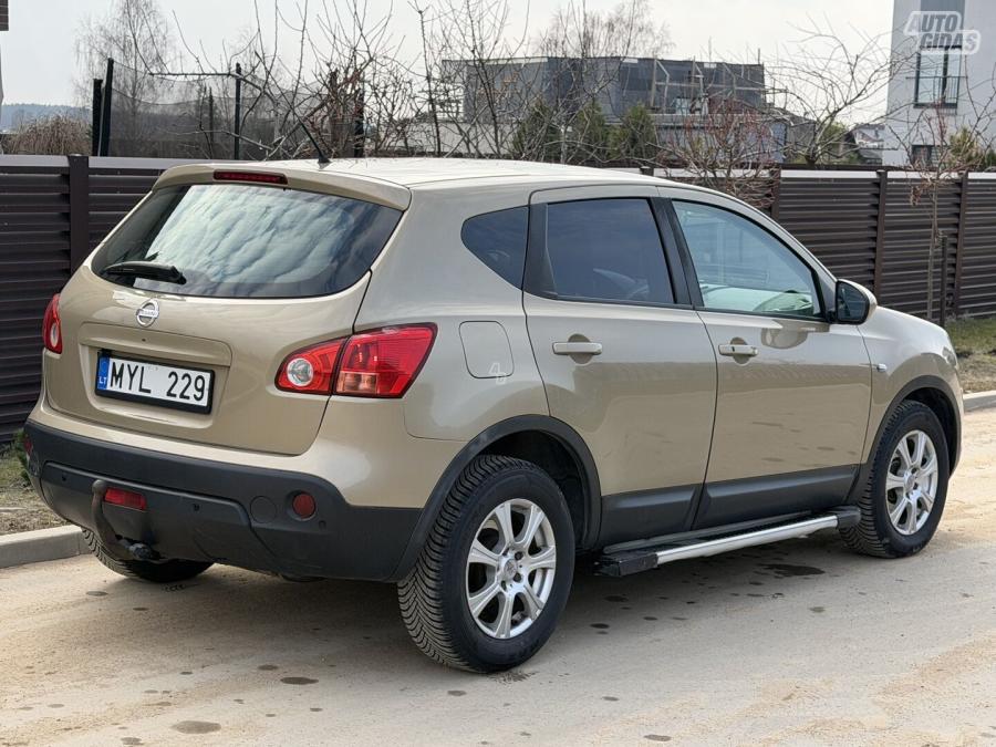 Nissan Qashqai 2007 in Vilnius, with an engine capacity of 2.00 L and mileage of 284 thousand km for 4400 €, photo 12 on AUTOMOTO.COM.LV