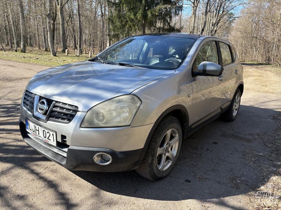 Nissan Qashqai 2007 in Vilnius, with an engine capacity of 1.50 L and mileage of 430 thousand km for 1500 €, photo 1 on AUTOMOTO.COM.LV