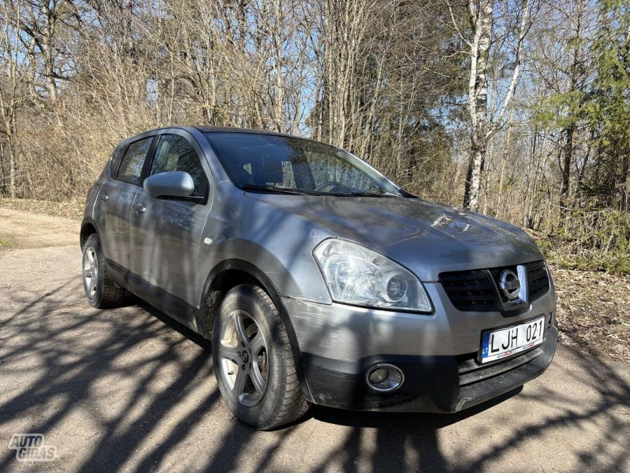 Nissan Qashqai 2007 in Vilnius, with an engine capacity of 1.50 L and mileage of 430 thousand km for 1500 €, photo 4 on AUTOMOTO.COM.LV