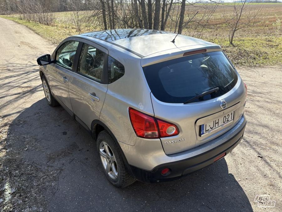 Nissan Qashqai 2007 in Vilnius, with an engine capacity of 1.50 L and mileage of 430 thousand km for 1500 €, photo 5 on AUTOMOTO.COM.LV