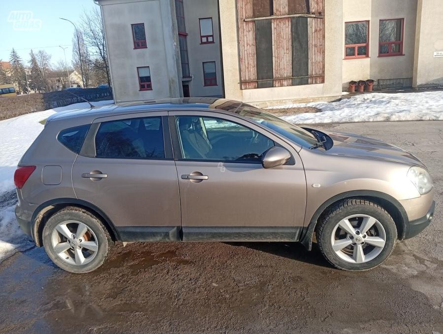 Nissan Qashqai 2007 in Joniskis, with an engine capacity of 1.50 L and mileage of 25 thousand km for 2650 €, photo 7 on AUTOMOTO.COM.LV