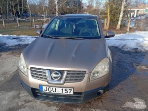 Nissan Qashqai 2007 in Joniskis, with an engine capacity of 1.50 L and mileage of 25 thousand km for 2650 €, photo 9 on AUTOMOTO.COM.LV