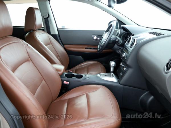 Nissan Qashqai 2007 Tallina, ar dzinēja tilpumu 2.00 L un nobraukumu 253 tūkst. km par 2799 €, foto 6 vietnē AUTOMOTO.COM.LV