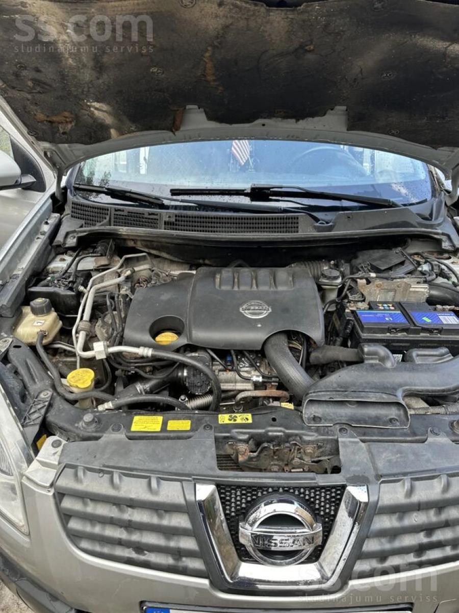 Nissan Qashqai 2007 in Riga, with an engine capacity of 2.00 L and mileage of 350 thousand km for 2800 €, photo 6 on AUTOMOTO.COM.LV