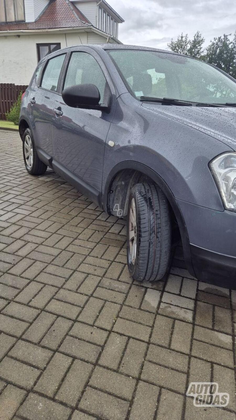 Nissan Qashqai 2007 Ukmergė, ar dzinēja tilpumu 2.00 L un nobraukumu 289 tūkst. km par 2200 €, foto 3 vietnē AUTOMOTO.COM.LV