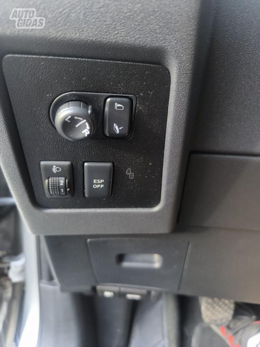 Nissan Qashqai 2007 Šauļi, ar dzinēja tilpumu 2.00 L un nobraukumu 269 tūkst. km par 3150 €, foto 18 vietnē AUTOMOTO.COM.LV