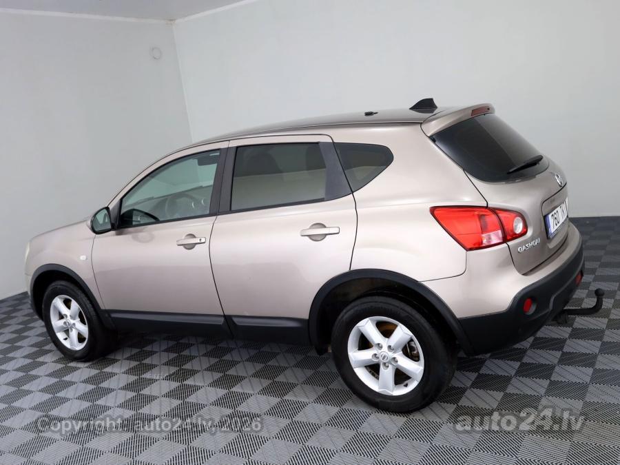 Nissan Qashqai 2007 in Tallinn, with an engine capacity of 1.50 L and mileage of 319 thousand km for 2499 €, photo 5 on AUTOMOTO.COM.LV