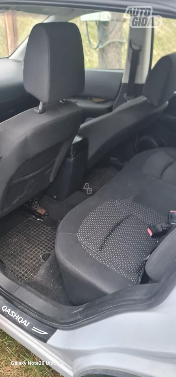 Nissan Qashqai 2007 in Vilnius, with an engine capacity of 1.50 L and mileage of 350 thousand km for 2200 €, photo 7 on AUTOMOTO.COM.LV