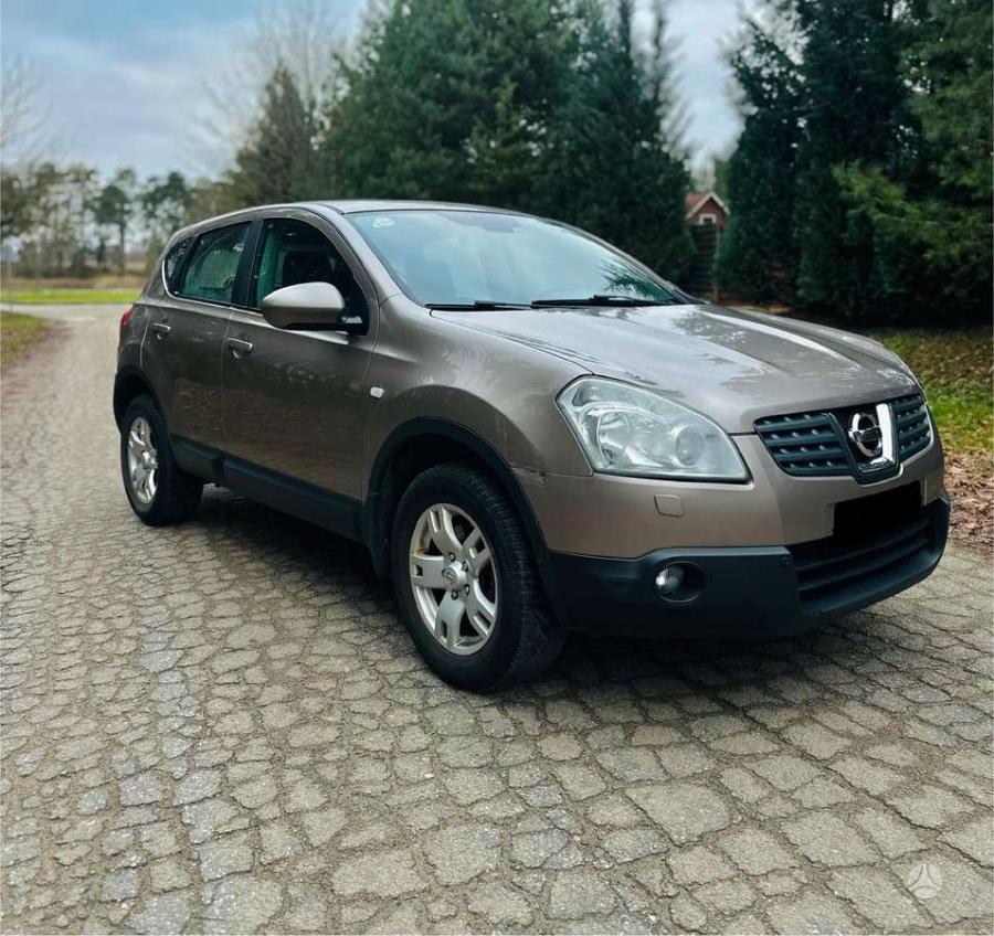 Nissan Qashqai 2008 in Radviliskis, with an engine capacity of 2.00 L and mileage of 320 thousand km for 2500 €, photo 2 on AUTOMOTO.COM.LV