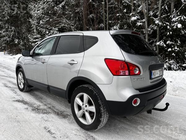 Nissan Qashqai 2008 in Riga, with an engine capacity of 2.00 L and mileage of 220 thousand km for 4800 €, photo 4 on AUTOMOTO.COM.LV