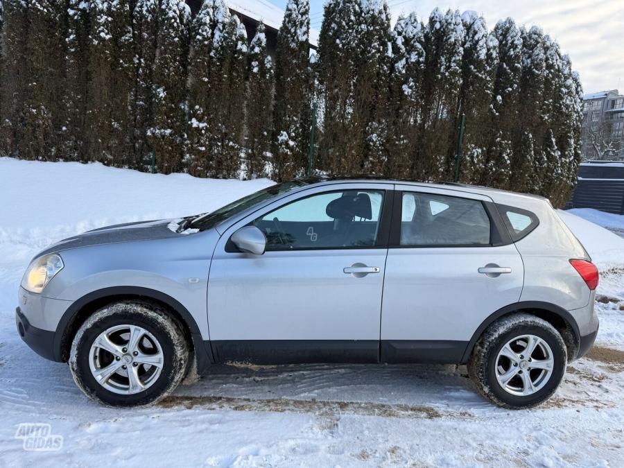 Nissan Qashqai 2008 in Vilnius, with an engine capacity of 2.00 L and mileage of 301 thousand km for 3700 €, photo 7 on AUTOMOTO.COM.LV