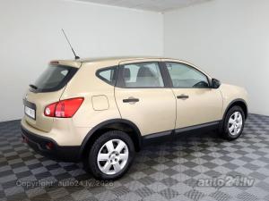 Nissan Qashqai 2008 in Tallinn, with an engine capacity of 1.60 L and mileage of 182 thousand km for 2199 €, photo 3 on AUTOMOTO.COM.LV