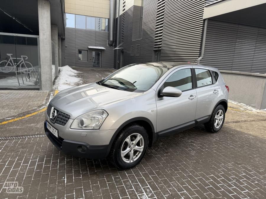 Nissan Qashqai 2008 in Vilnius, with an engine capacity of 2.00 L and mileage of 298 thousand km for 3750 €, photo 1 on AUTOMOTO.COM.LV