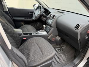 Nissan Qashqai 2008 in Vilnius, with an engine capacity of 2.00 L and mileage of 298 thousand km for 3750 €, photo 14 on AUTOMOTO.COM.LV