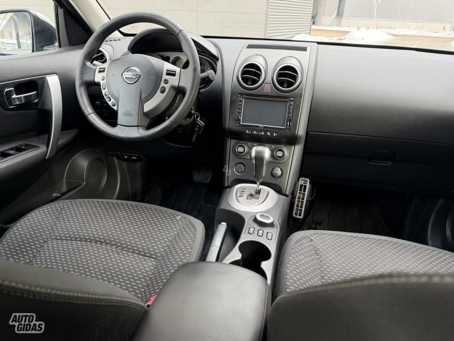 Nissan Qashqai 2008 in Vilnius, with an engine capacity of 2.00 L and mileage of 298 thousand km for 3750 €, photo 15 on AUTOMOTO.COM.LV