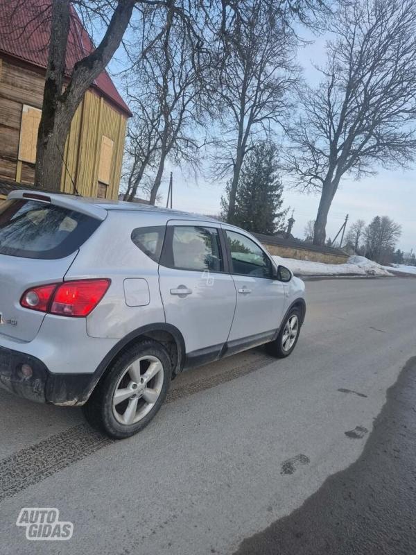 Nissan Qashqai 2008 in Silale, with an engine capacity of 1.50 L and mileage of 300 thousand km for 1500 €, photo 3 on AUTOMOTO.COM.LV
