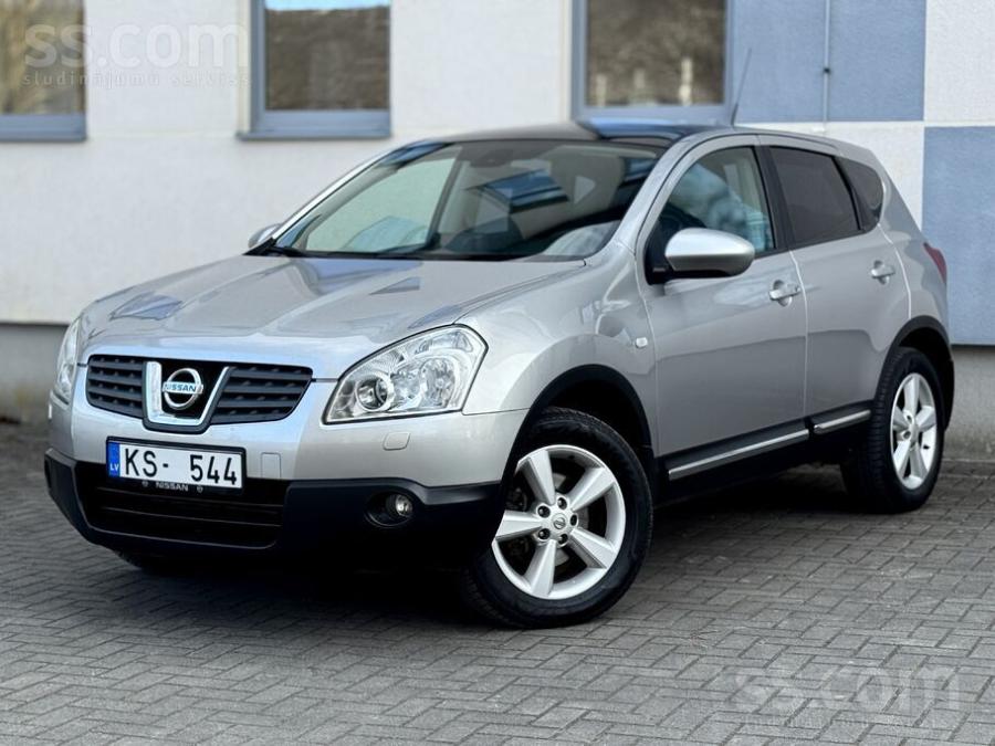 Nissan Qashqai 2008 in Jelgava, with an engine capacity of 1.50 L and mileage of 315 thousand km for 2950 €, photo 6 on AUTOMOTO.COM.LV