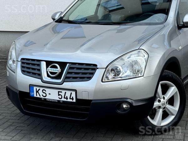Nissan Qashqai 2008 in Jelgava, with an engine capacity of 1.50 L and mileage of 315 thousand km for 2950 €, photo 9 on AUTOMOTO.COM.LV