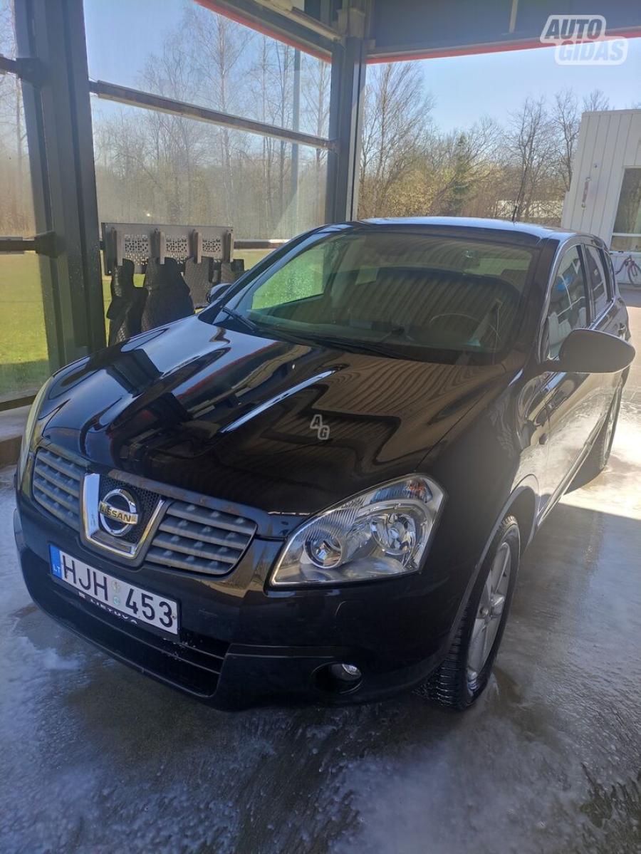 Nissan Qashqai 2008 in Naujoji Akmene, with an engine capacity of 2.00 L and mileage of 244 thousand km for 2500 €, photo 17 on AUTOMOTO.COM.LV