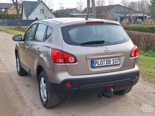 Nissan Qashqai 2008 in Mazeikiai, with an engine capacity of 1.50 L and mileage of 180 thousand km for 4550 €, photo 7 on AUTOMOTO.COM.LV