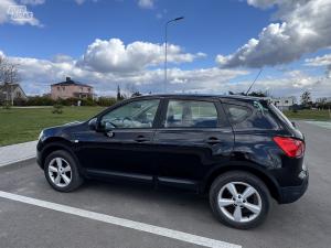 Nissan Qashqai 2008 Kauņa, ar dzinēja tilpumu 1.50 L un nobraukumu 326 tūkst. km par 2900 €, foto  vietnē AUTOMOTO.COM.LV