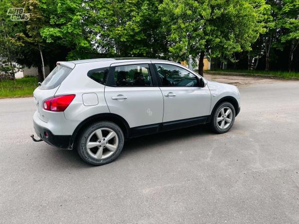 Nissan Qashqai 2008 in Telschi, with an engine capacity of 1.50 L and mileage of 300 thousand km for 1650 €, photo 3 on AUTOMOTO.COM.LV