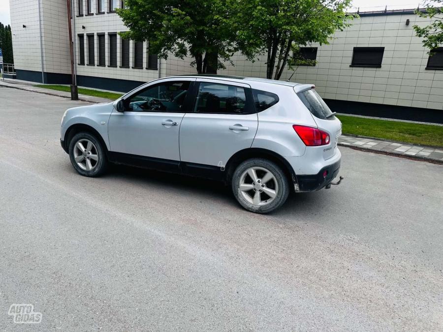 Nissan Qashqai 2008 in Telschi, with an engine capacity of 1.50 L and mileage of 300 thousand km for 1650 €, photo 5 on AUTOMOTO.COM.LV