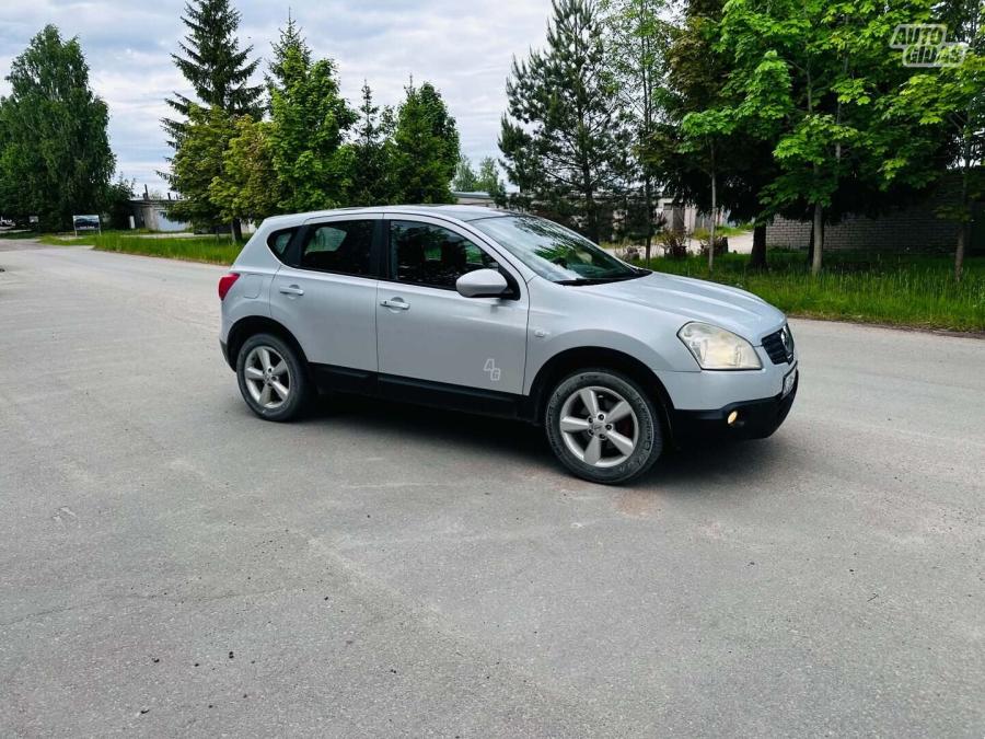 Nissan Qashqai 2008 in Telschi, with an engine capacity of 1.50 L and mileage of 300 thousand km for 1650 €, photo 9 on AUTOMOTO.COM.LV