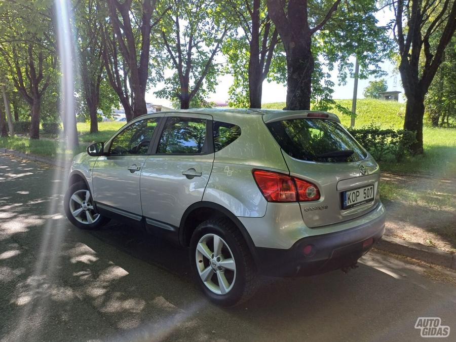 Nissan Qashqai 2008 in Kaunas, with an engine capacity of 2.00 L and mileage of 30 thousand km for 3400 €, photo 7 on AUTOMOTO.COM.LV