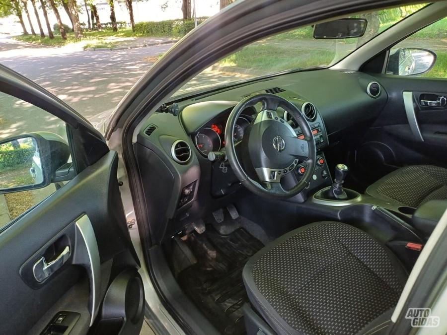 Nissan Qashqai 2008 Kauņa, ar dzinēja tilpumu 2.00 L un nobraukumu 30 tūkst. km par 3400 €, foto 5 vietnē AUTOMOTO.COM.LV