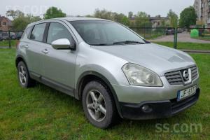 Nissan Qashqai 2008 in Liepaja, with an engine capacity of 1.50 L and mileage of 411 thousand km for 3100 €, photo 3 on AUTOMOTO.COM.LV
