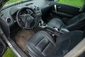 Nissan Qashqai 2008 in Liepaja, with an engine capacity of 1.50 L and mileage of 411 thousand km for 3100 €, photo 5 on AUTOMOTO.COM.LV