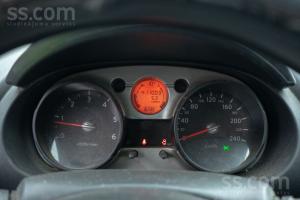 Nissan Qashqai 2008 in Liepaja, with an engine capacity of 1.50 L and mileage of 411 thousand km for 3100 €, photo 6 on AUTOMOTO.COM.LV