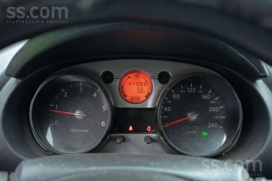 Nissan Qashqai 2008 in Liepaja, with an engine capacity of 1.50 L and mileage of 411 thousand km for 3100 €, photo 6 on AUTOMOTO.COM.LV