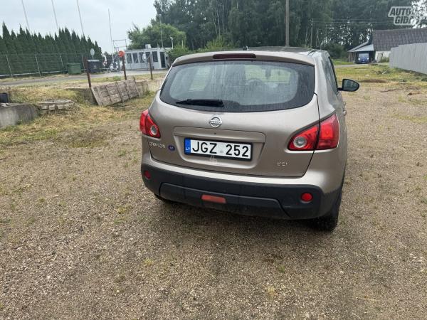Nissan Qashqai 2008 in Vilnius, with an engine capacity of 1.50 L and mileage of 225 thousand km for 3350 €, photo 9 on AUTOMOTO.COM.LV