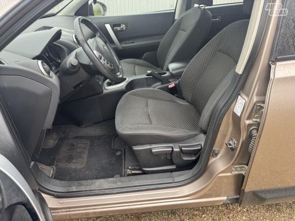 Nissan Qashqai 2008 in Vilnius, with an engine capacity of 1.50 L and mileage of 225 thousand km for 3350 €, photo 10 on AUTOMOTO.COM.LV